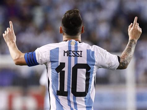 Grupo C Favoritismo argentino na última Copa de Messi Folha PE