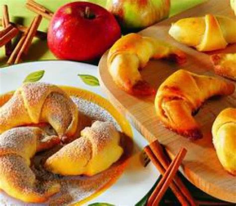 Fahéjas almás kiflik Recept képpel Mindmegette hu