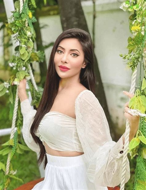 Samonty Shoumi Biography Wiki Height Age Net Worth And More Girl