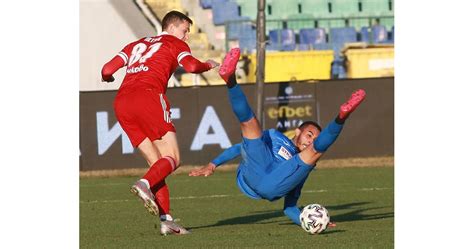 Левски по зле и от кръглата нула в Търново по близо е до изпадащите отколкото до баража за