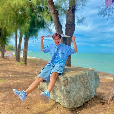 Keng Kitsana Kengkskitsana • Threads Say More