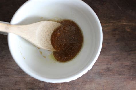 DIY Moisturizing Honey Sugar Lip Scrub Sisterlocked