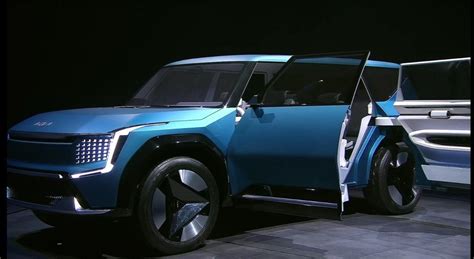 起亚正式进军中国电动车市场：ev5ev9概念车亮相 手机新浪汽车