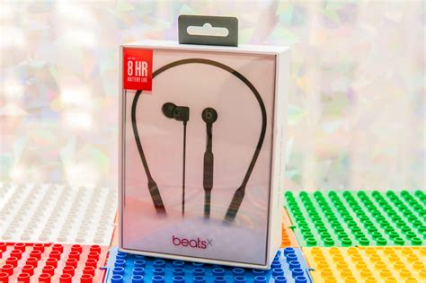 Close up with the wireless BeatsX Earphones - CNET