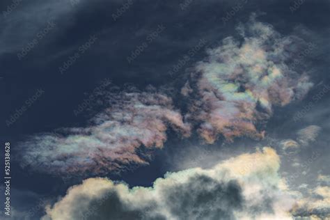 Diffraction Of Light On Drops Of Supercooled Water In Clouds Rainbow