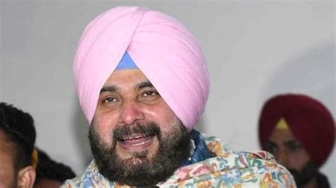 1988 के रोड रेज मामले में सुप्रीम कोर्ट ने नवजोत सिंह सिद्धू को एक साल