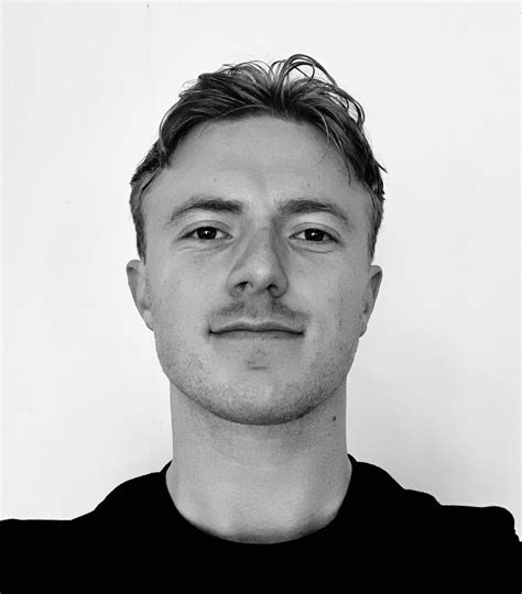 About Atze Lourens Medium