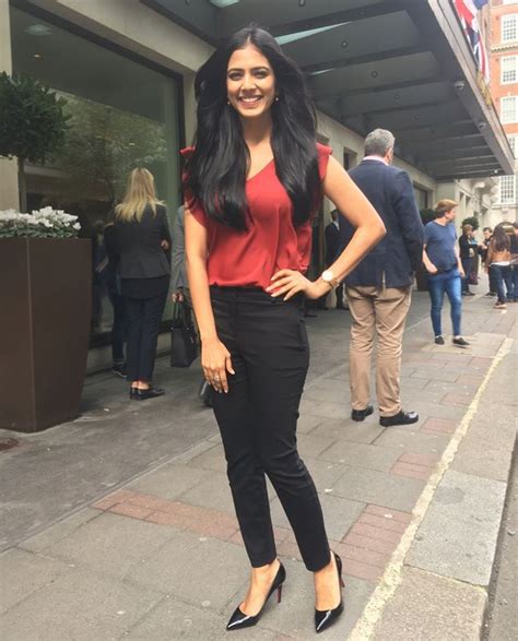 Malavika Mohanan Indian Model Outfits Indian Women