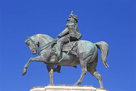 Impresionante Vista De La Estatua Ecuestre De Vittorio Emanuele Ii En La Ciudad De Roma Italia