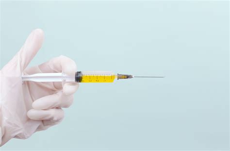 Le Royaume Uni interdit le Botox aux moins de 18 ans et met en lumière