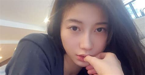 小倉ゆうか、シンガポール渡航を告白 全荷物抱えての生活で「大切なものを見極めて人生全betします」（2 2 ページ） ねとらぼ