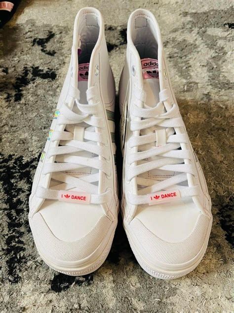 Adidas Izzy Womens 36 Womens Fashion Footwear Sneakers On Carousell