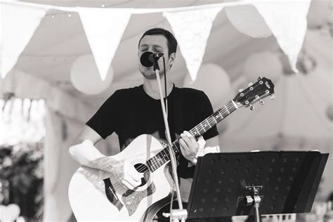 Marcus Singer Guitarist London Alive Network