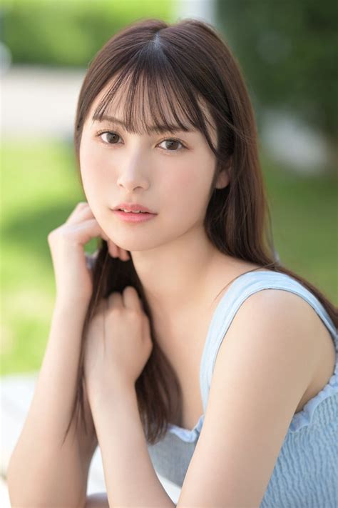 💎 ブッチギリの美貌とオーラ 💎 聖夏ちゃんに一問一答😘 Q 好きなお菓子は？ 自分の中で流行りのお菓子があるので時期によっては違う物が好き