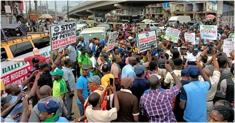 Breaking Heavy Security Presence In Lagos As Nlc Begins Massive