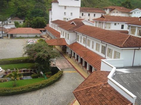 Condomínio Quisisana Apartamentos Padrão Centro Poços de Caldas R Cód