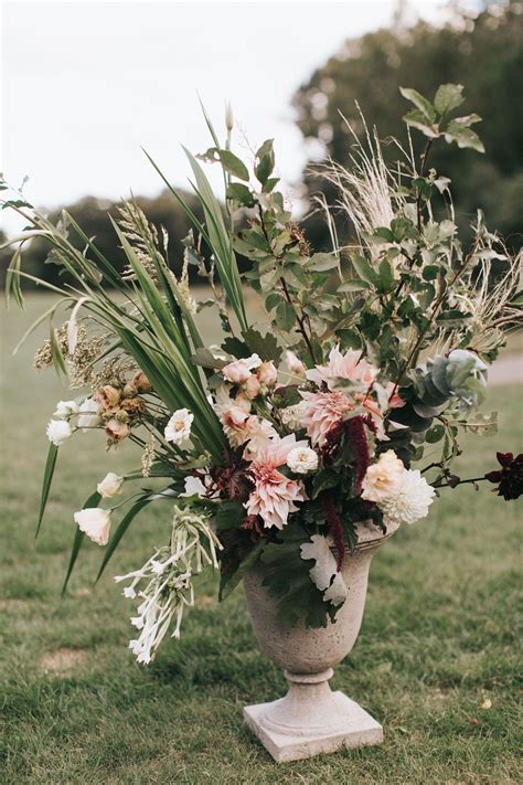 Discover 150 August Wedding Flowers And Dahlia Wedding Bouquets Ideas Fall Wedding Bouquets