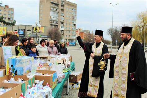 У центрі Ковеля відбулася благодійна акція «Паска для воїна