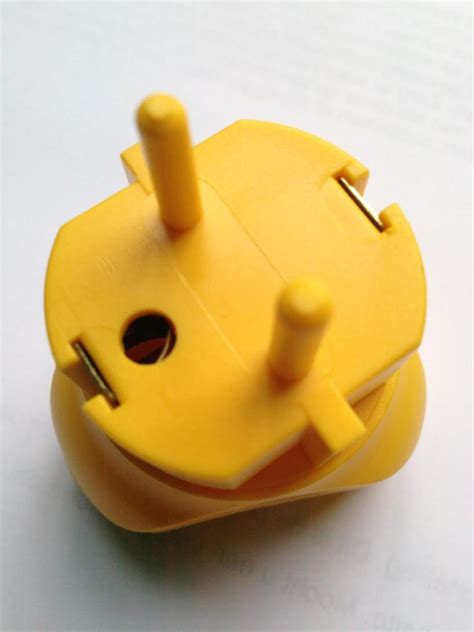Esd Earthing Plug With Banana Connector