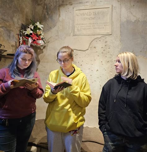 Lekcja Historii W Muzeum X Pawilonu Cytadeli Warszawskiej Centrum