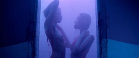 Jena Malone Abbey Lee And Bella Heathcote Naked In The Neon Demon Of