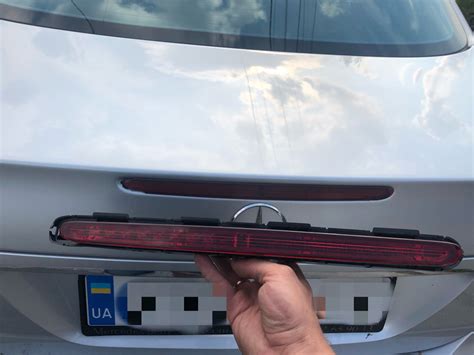 Замена дополнительного стоп сигнала — Mercedes-Benz E-class (W211), 1,8 ...