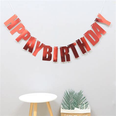 BANDEROLE Style A Red Bannière de joyeux anniversaire feuille