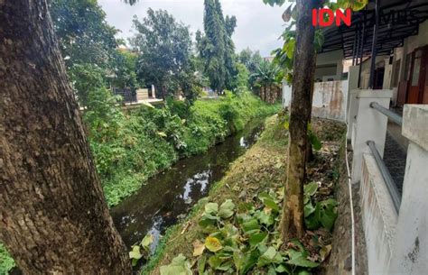 Kali Di Kota Serang Menghitam Diduga Tercemar Air Lindi Tpa