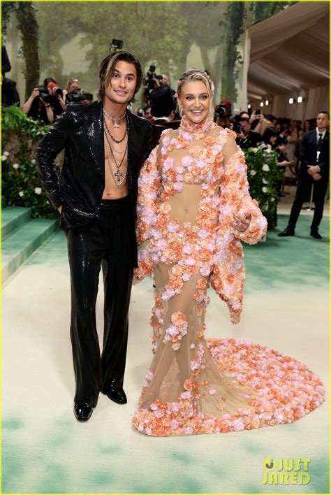Chase Stokes Goes Shirtless For Met Gala Debut With Girlfriend Kelsea