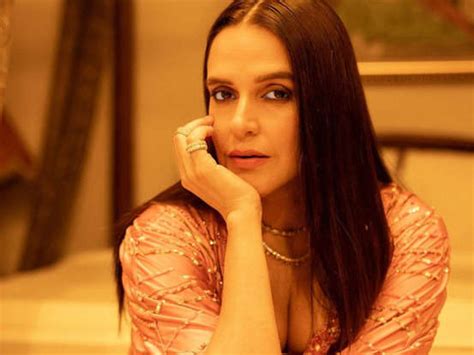 नो शुगर 7 बजे डिनर नेहा धूपिया ने ऐसे घटाया 23 किलो वजन बोलीं अब