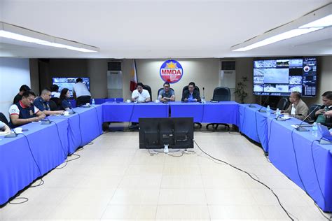 PIA MMDA Lifts Number Coding Scheme Due To Transport Strike