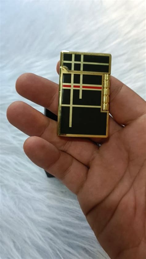 ‎شهر فندک‎ ‎فندک طرح دوپون لاکی بغل‌زن قیمت💰دویست‌و‌شصت هزار تومان💰 فندککلکسیون