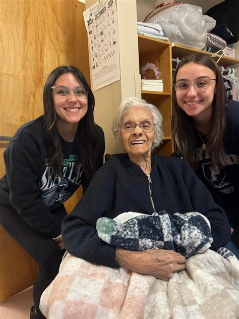 Darlene E On Linkedin My Beautiful Aunt Bess Is 106 Years Young And