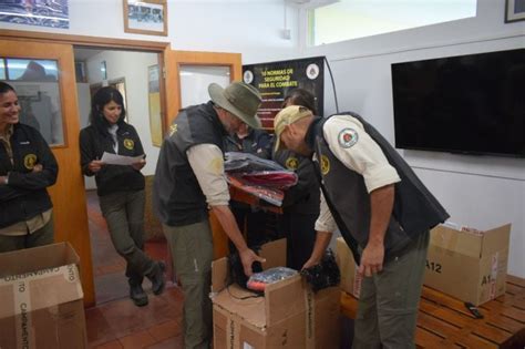 Entregaron Indumentaria A Brigadistas Del Parque Nacional Nahuel Huapi