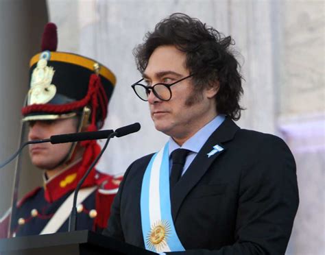 Cambios en el Gobierno Javier Milei se reunirá con Sturzenegger para