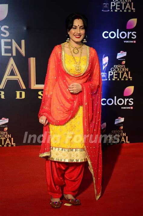 Kamya Punjabi At Golden Petal Awards 2017 Photo