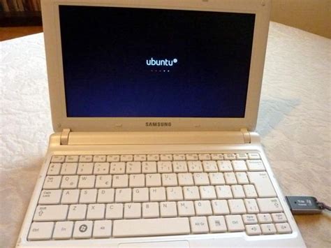 Şamil s Corner Installing Ubuntu 10 10 Netbook Edition