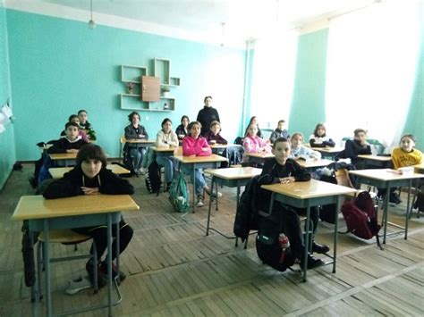 ტყიბულის N6 საჯარო სკოლაში გალაკტიონ ტაბიძის დაბადების დღეს მხატვრული კითხვის კონკურსი მიეძღვნა