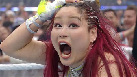 Iyo Sky Retains Against Bianca Belair And Rhea Ripley At Wrestlemania