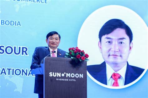 ឯកឧត្តម ហេង សួរ ក្រសួងការងារ និងបណ្តុះបណ្តាលវិជ្ជាជីវៈ