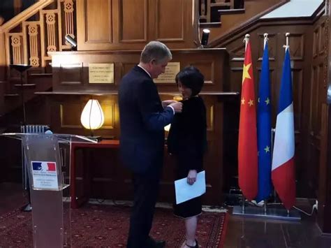 上海市欧美同学会新闻｜邱曙苇学长荣获法国文学与艺术骑士勋章 知乎