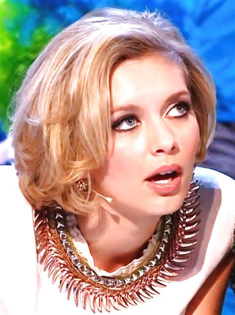 Rachel Riley Vs Holly Willoughby Wank Fest Porn Pictures Xxx Photos Sex Images Pictoa