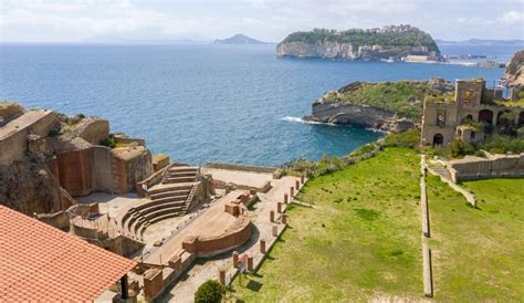 The 23 Best Things To Do In Naples Italy In 2025 Rosetta Stone