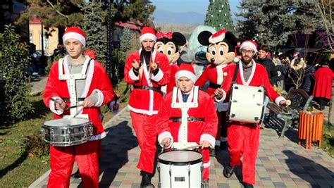 საახალწლო ღონისძიებები „ახალი წლის დღეები საქართველოში“ მთელი დღის განმავლობაში 4 ქალაქში