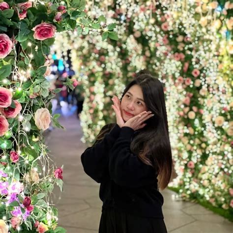 Sophie Sophie Threads Say More