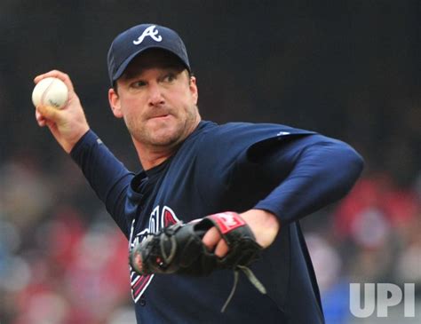 Photo Braves Pitcher Derek Lowe Pitches In Washington Wap20110331321