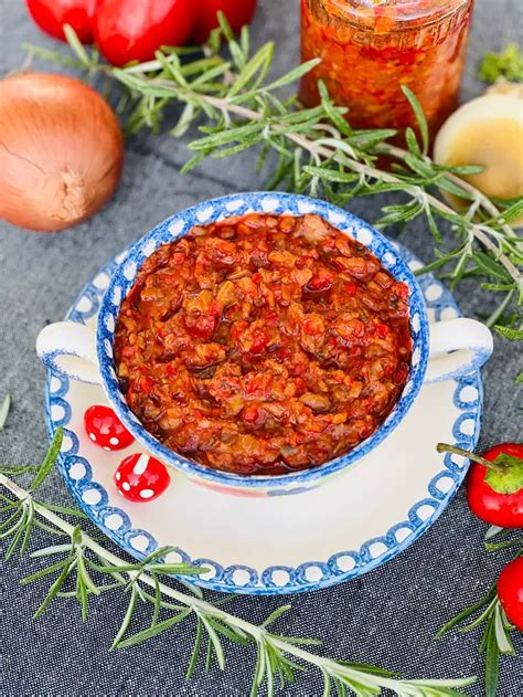 Zacuscă țărănească de ciuperci rețetă tradițională Făcută in casa