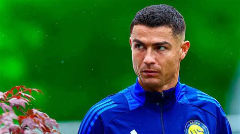 هدد بمغادرة المعسكر فورا 3 أشياء فجرت غضب كريستيانو رونالدو إرم نيوز