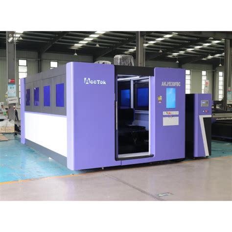 완전 밀폐형 섬유 레이저 절단기 금속 알루미늄 강판 절단 패턴 조각기 1500x3000mm 1kw 3kw