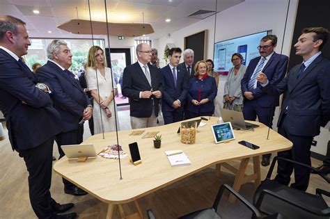 Une Maison Contre La Fracture Numérique